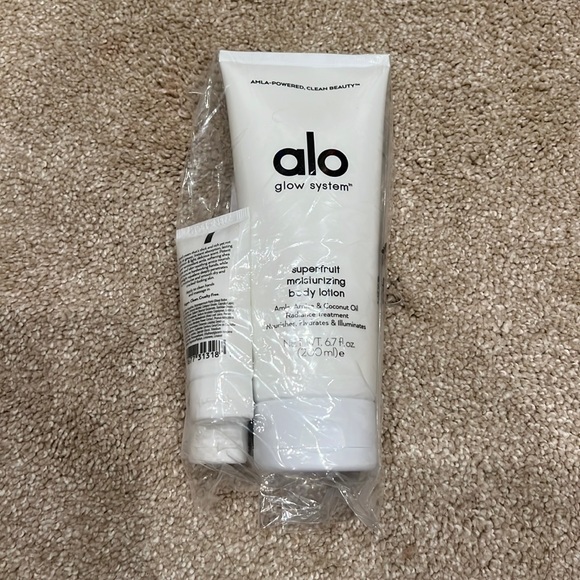 ALO Yoga | Accessories | Alo Body Moisturizer Lotion And Two Samples ...